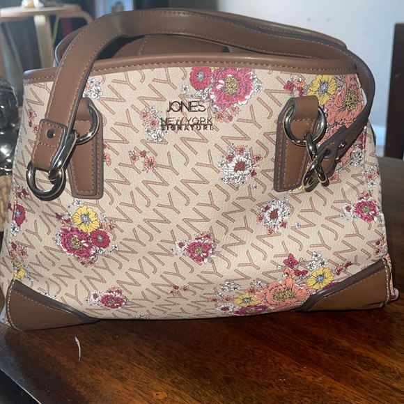 Jones New York | Bags | Jones New York Signature | Poshmark